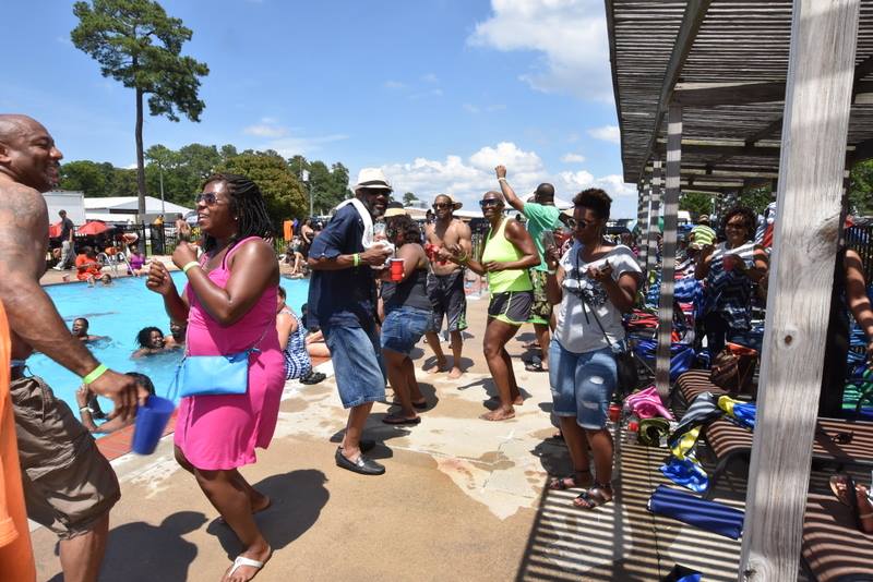 Coles Point Beach Party – Arnell Mumford